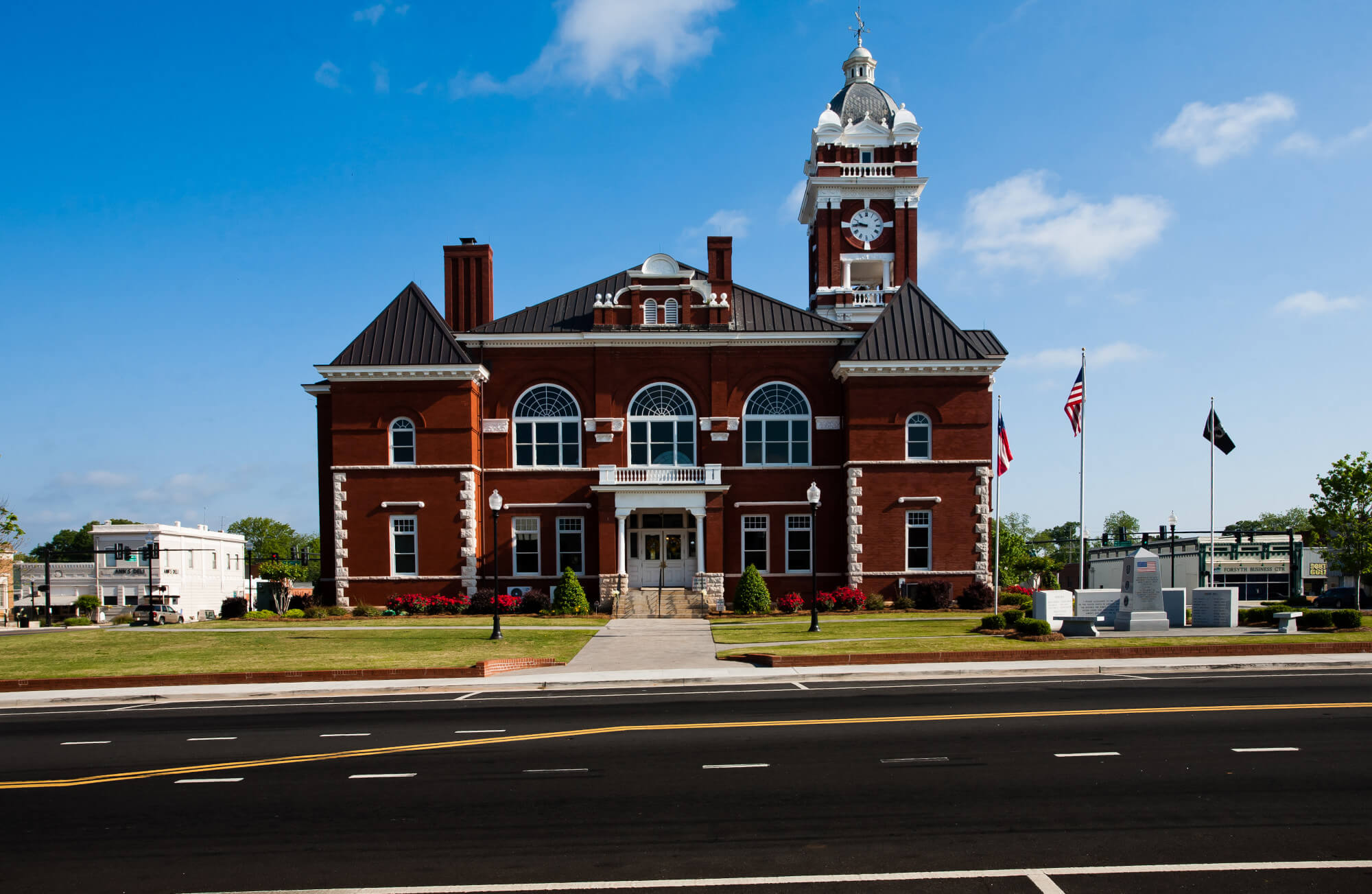 Forsyth County vs Forsyth Georgia — What’s the Difference? | Discover ...